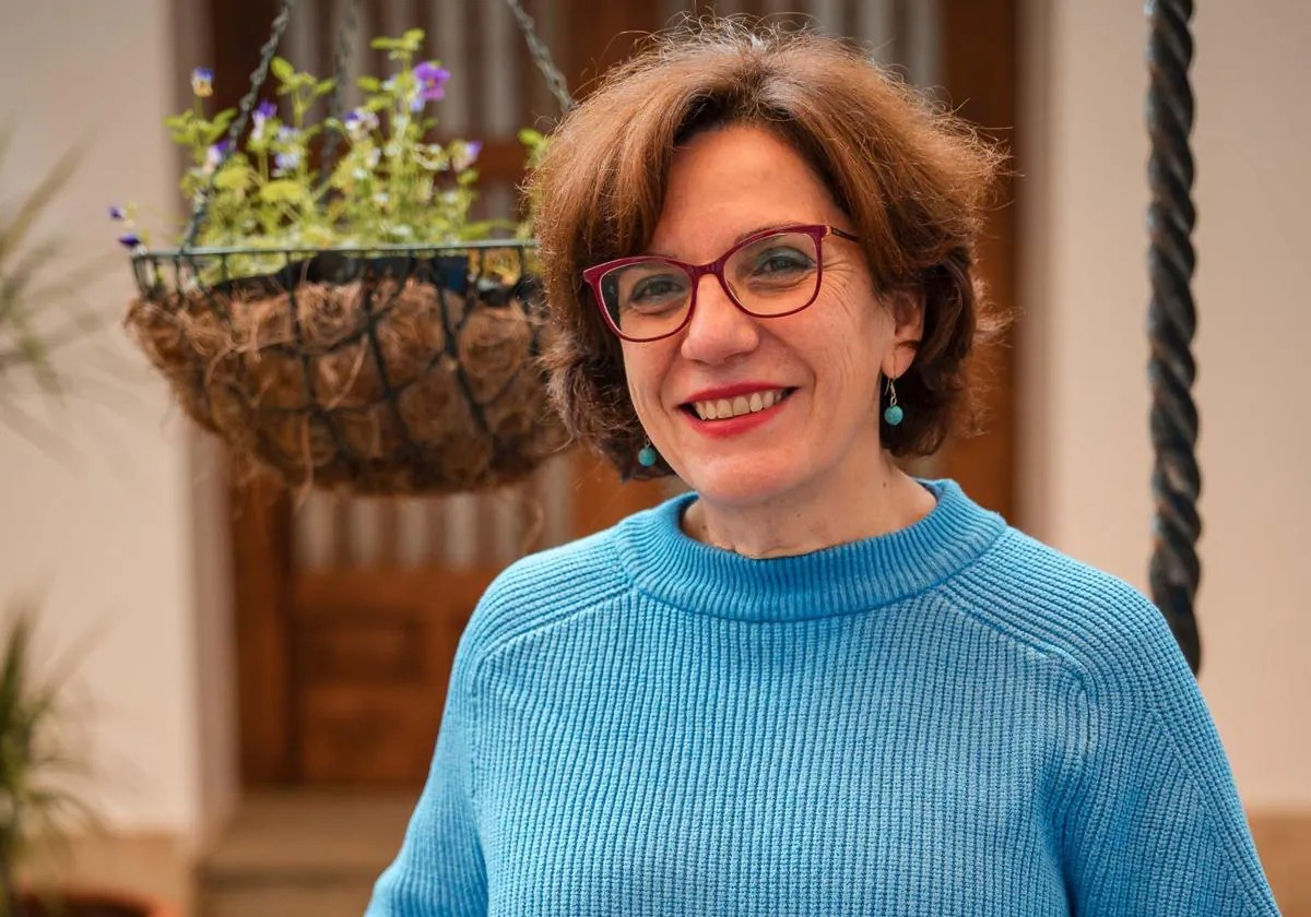 Pepa Pinar presenta en la biblioteca municipal su obra Un rayo de sol